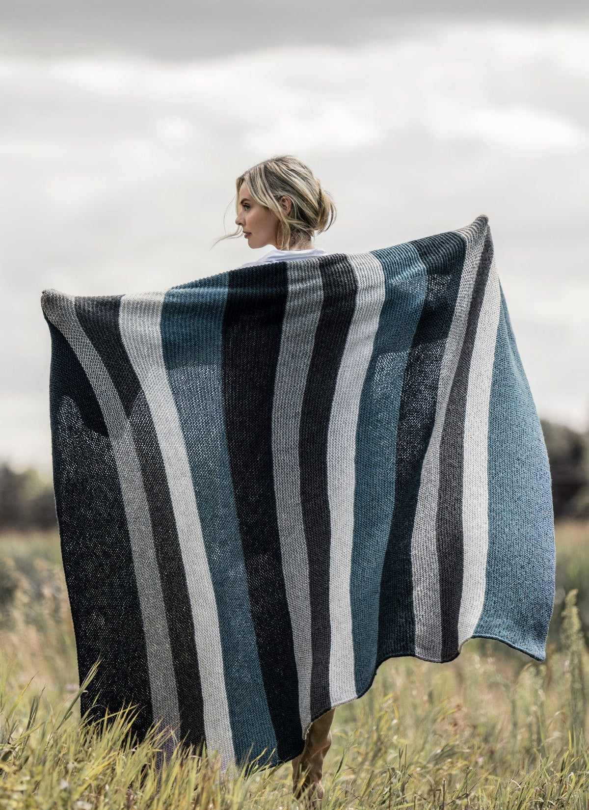 Berkeley Blanket Throw Kit – Ewe-nique Knits
