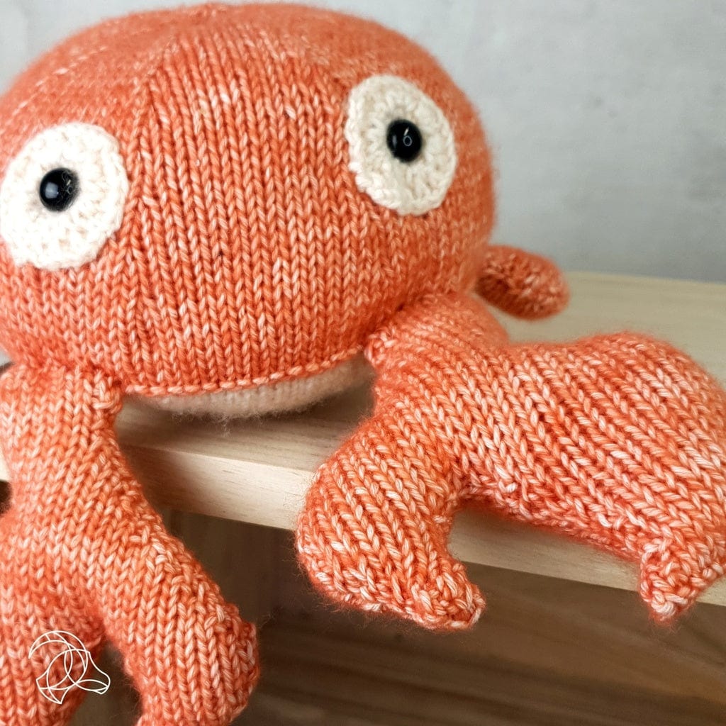 Karel Crab Knitting Kit – Ewe-nique Knits